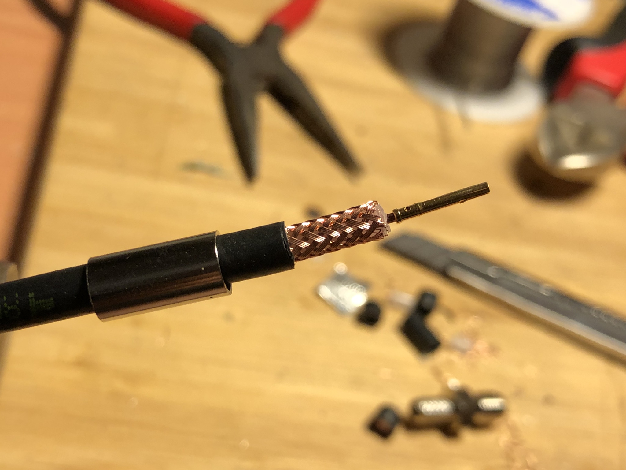 3D printable replica of SATCOM / MILSAT antenna AV 2040 | Tomáš Břinčil